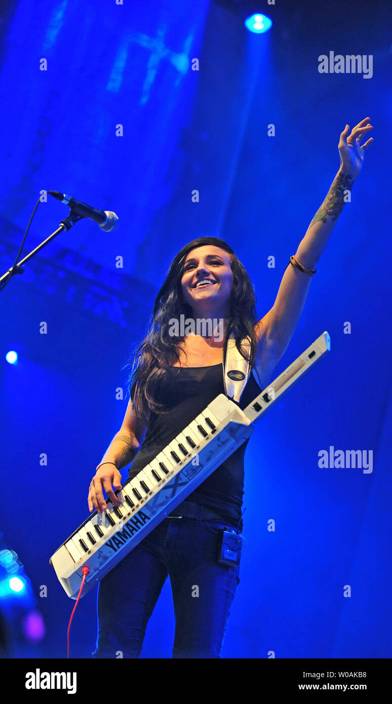 Twenty three year-old singer, songwriter and producer LIGHTS performs ...