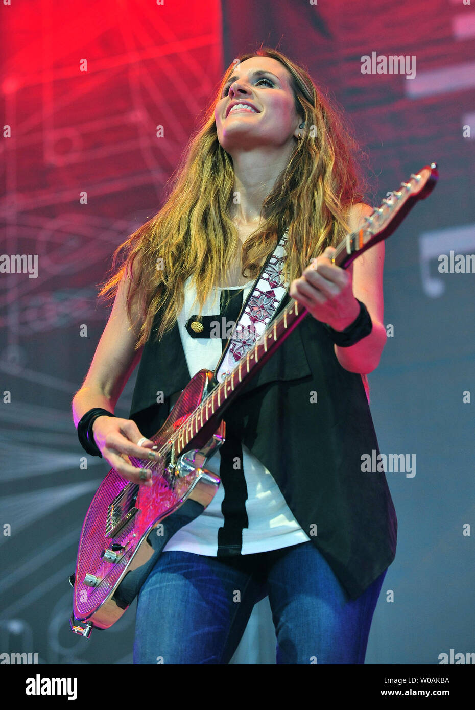 Lilith fair hi-res stock photography and images - Alamy