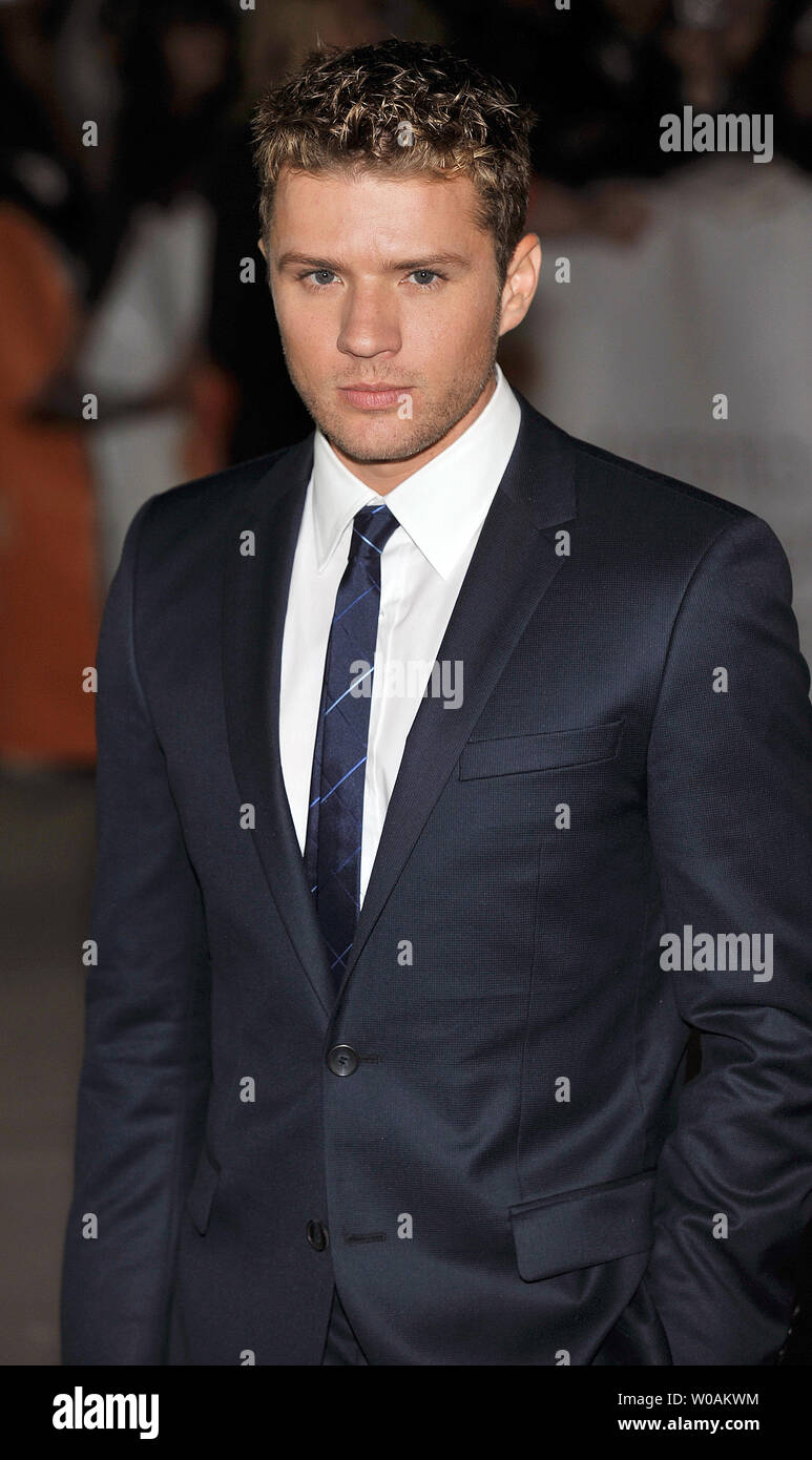 Actor Ryan Phillippe arrives for the world premiere of 'The Bang Bang ...