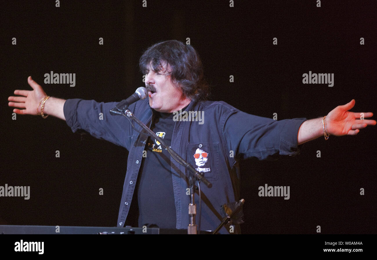 Canadian Singer Burton Cummings formerly of the Guess Who performs ...