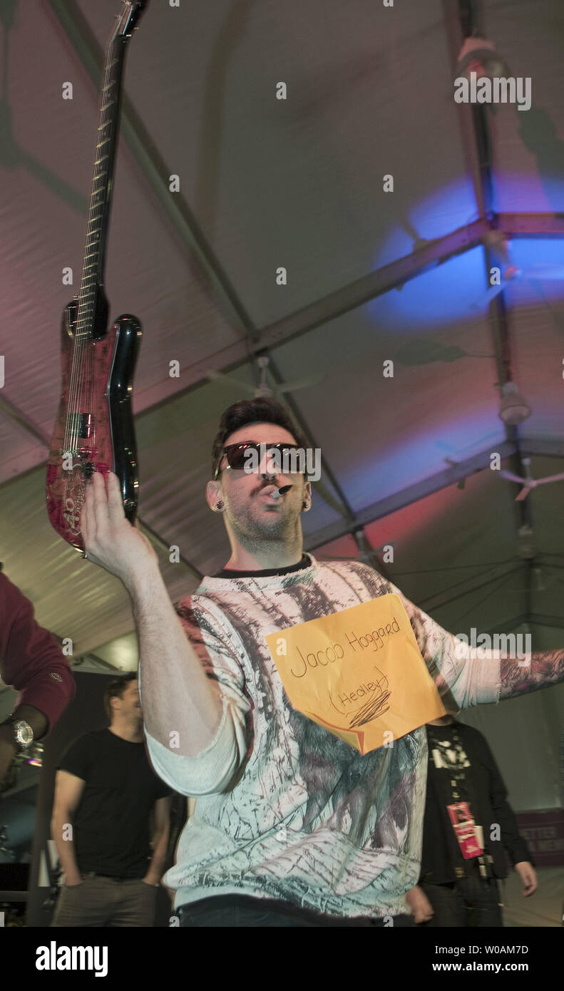 Jacob hoggard hi-res stock photography and images - Alamy