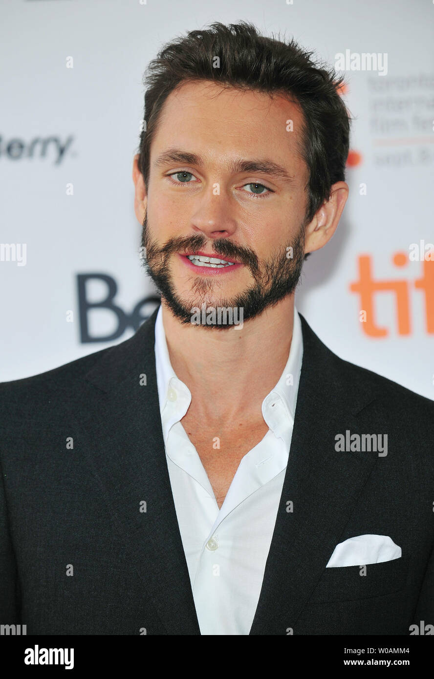 Martha marcy may marlene dancy hi-res stock photography and images - Alamy