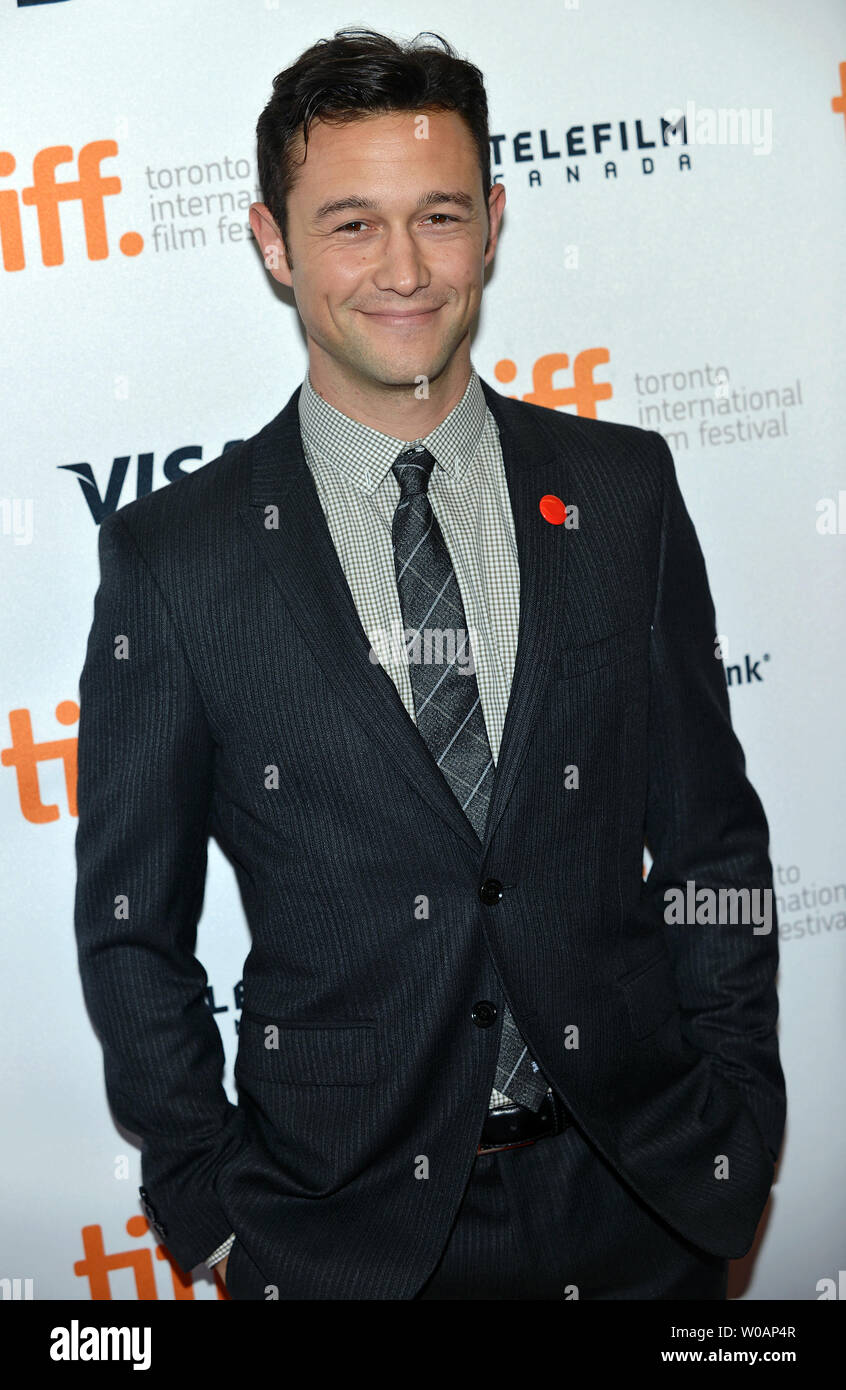 Joseph Gordon-Levitt arrives for the premiere of 'Don Jon' at the ...