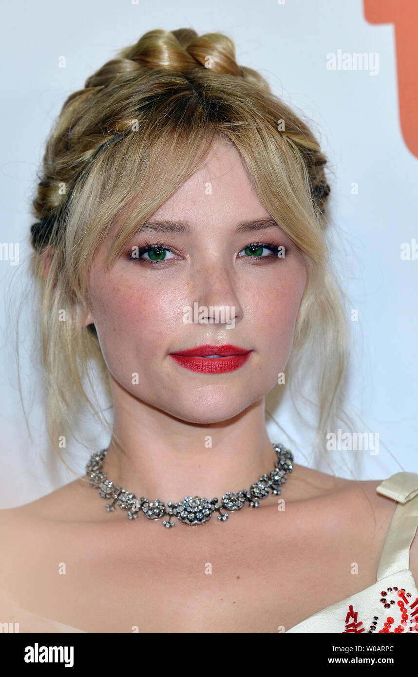 Haley Bennett arrives at the world premiere of 'The Magnificent Seven ...