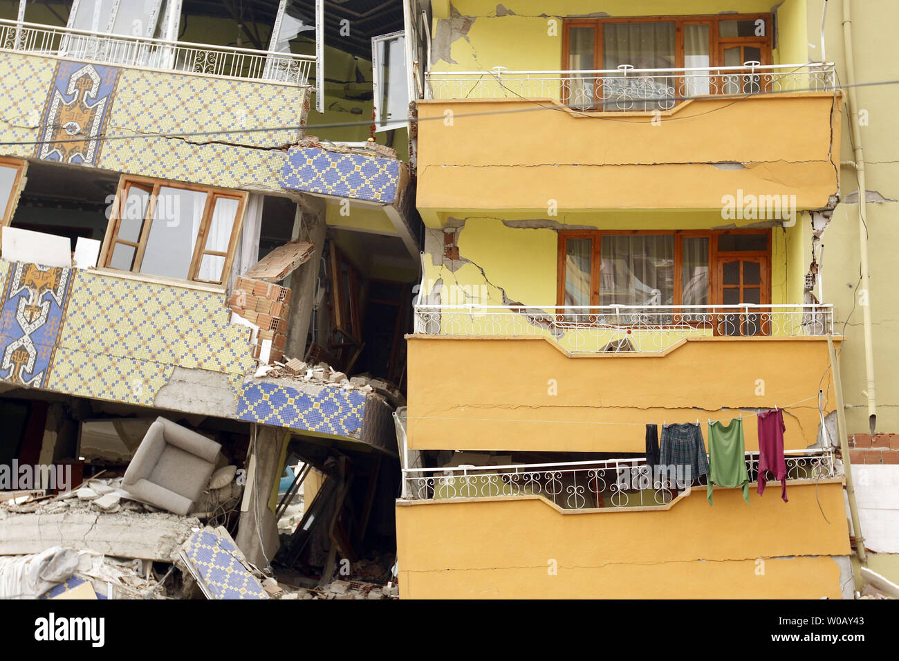 Van earthquake turkey hi-res stock photography and images - Alamy