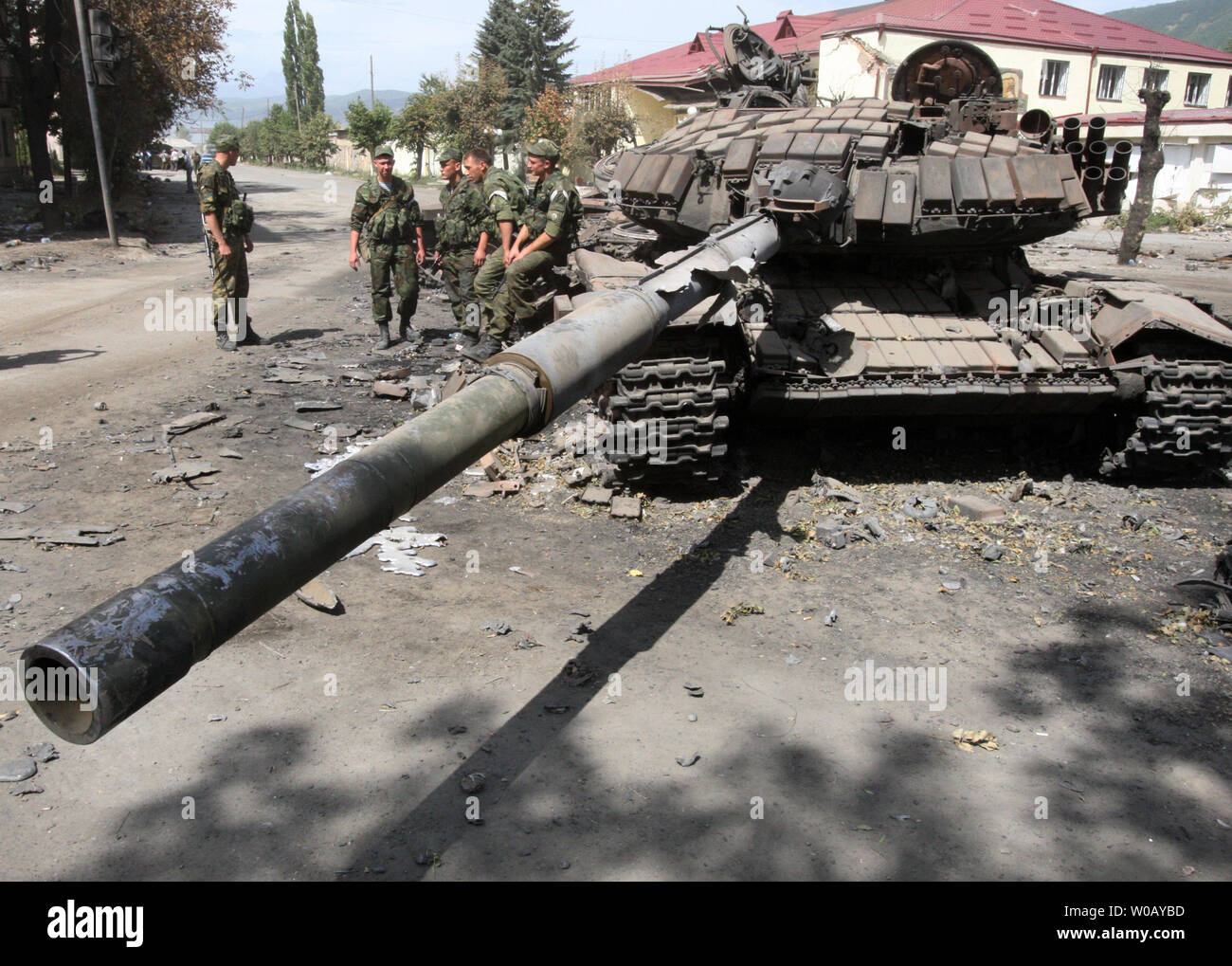 Russian tank 2008 hi-res stock photography and images - Alamy