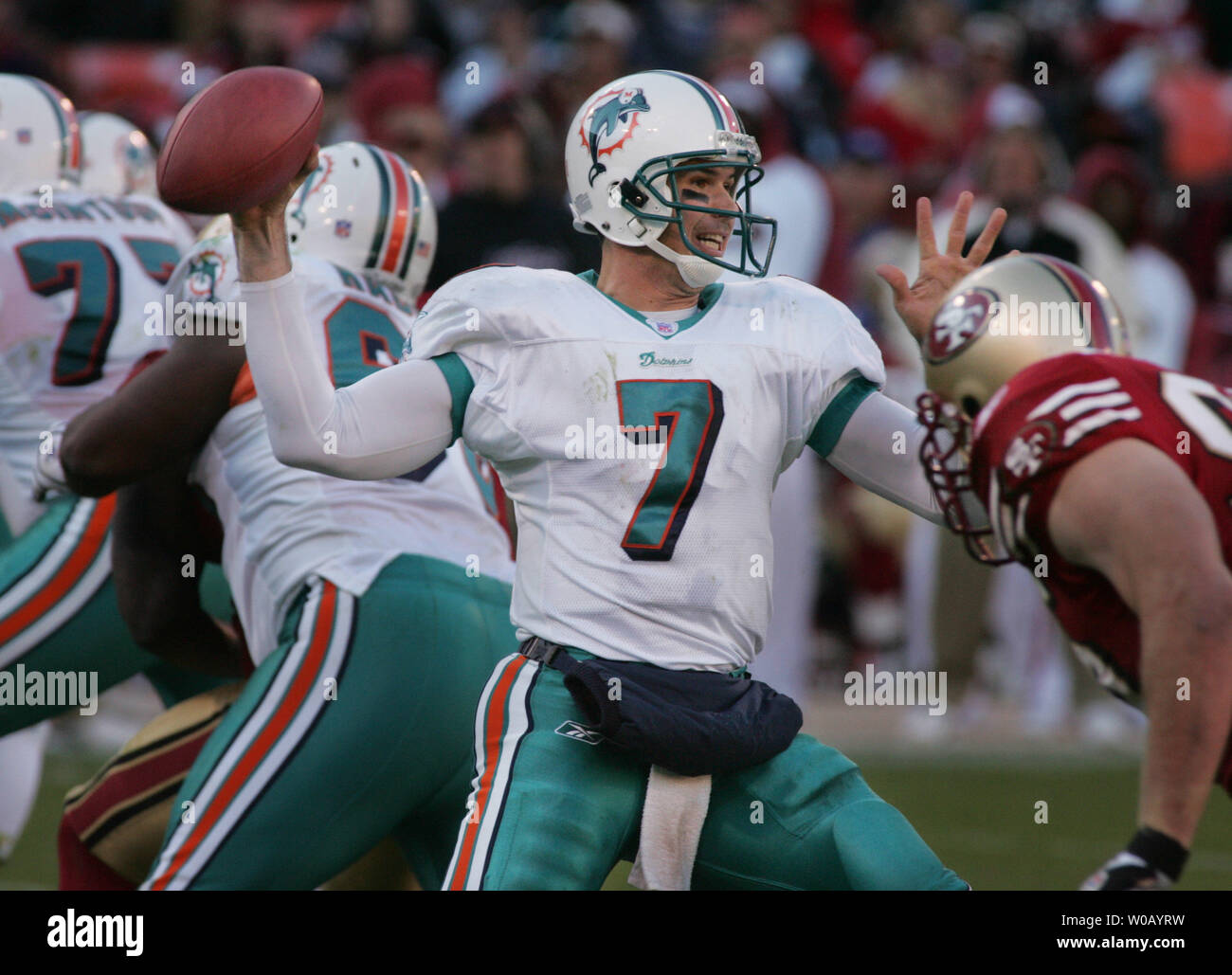 Qb pressure hi-res stock photography and images - Alamy