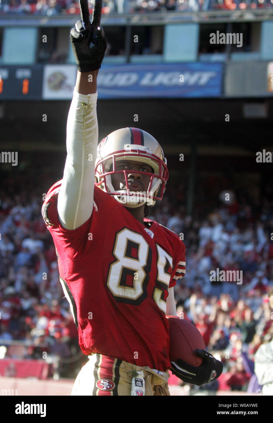 San Francisco 49ers Brandon Lloyd celebrates catching a Ken Dorsey pass ...