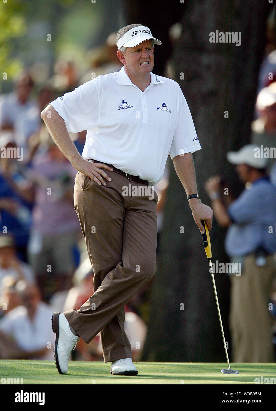 Scotlands colin montgomerie on 12th green hi-res stock photography and ...