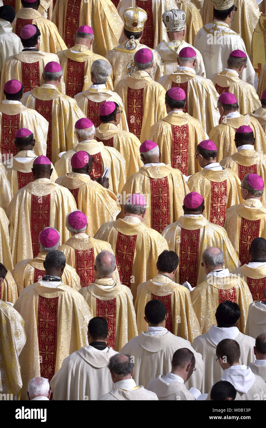 Bishops attend a Holy Mass for the canonization of four new saints in ...
