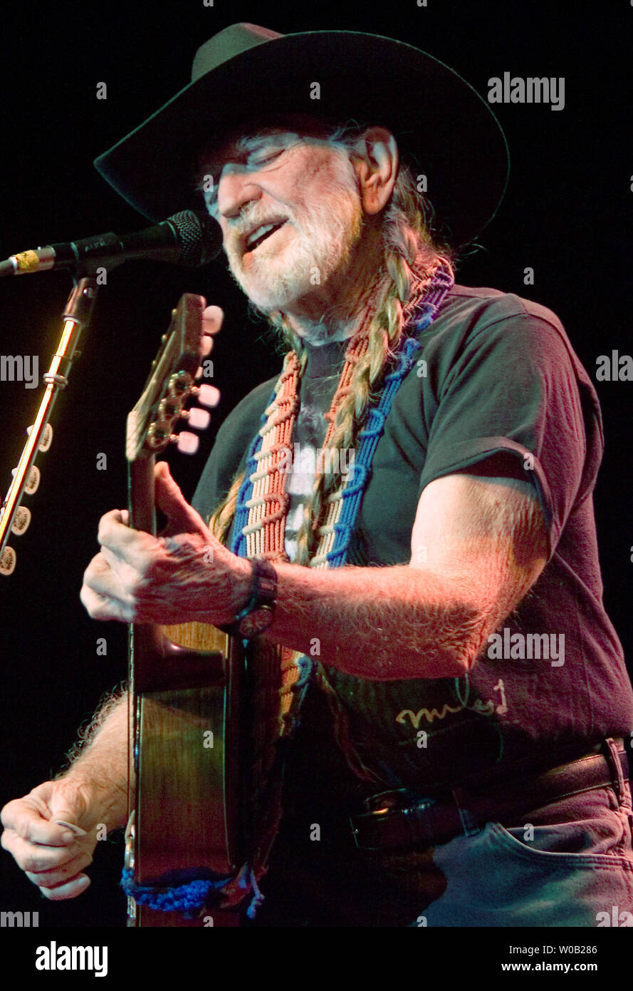 Country singer Willie Nelson performs to a full house at Vancouver's GM ...