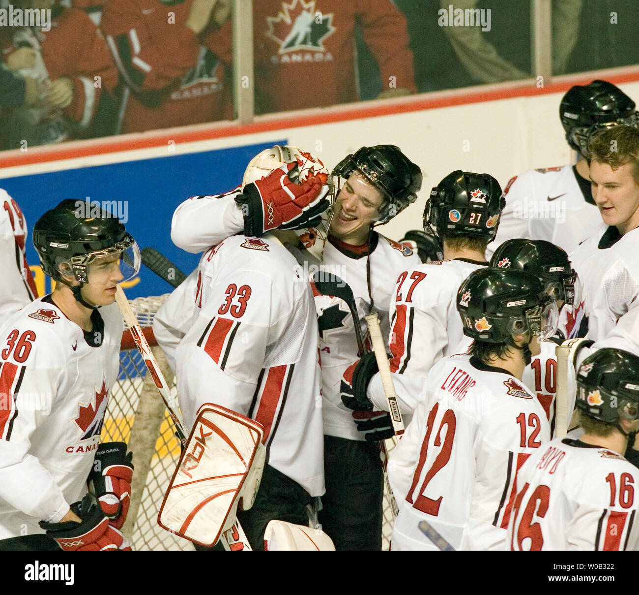 Pacific coliseum canada hockey hi-res stock photography and images - Alamy
