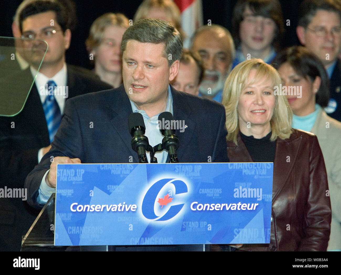 Stephen harper wife laureen hi-res stock photography and images - Alamy
