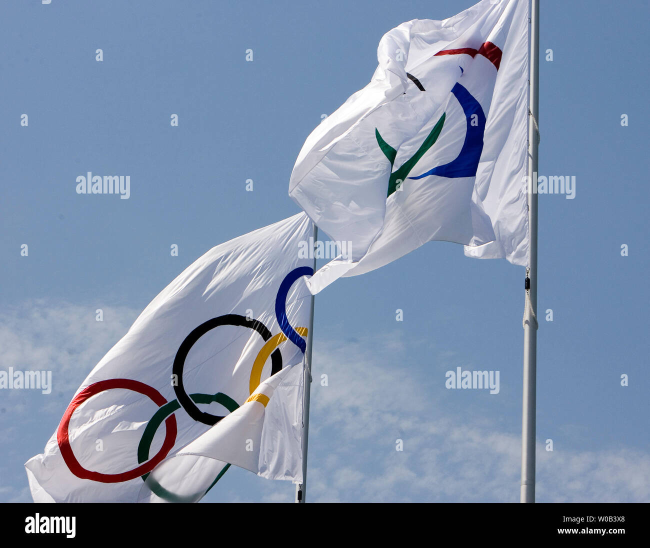 The paralympic flag hi-res stock photography and images - Alamy
