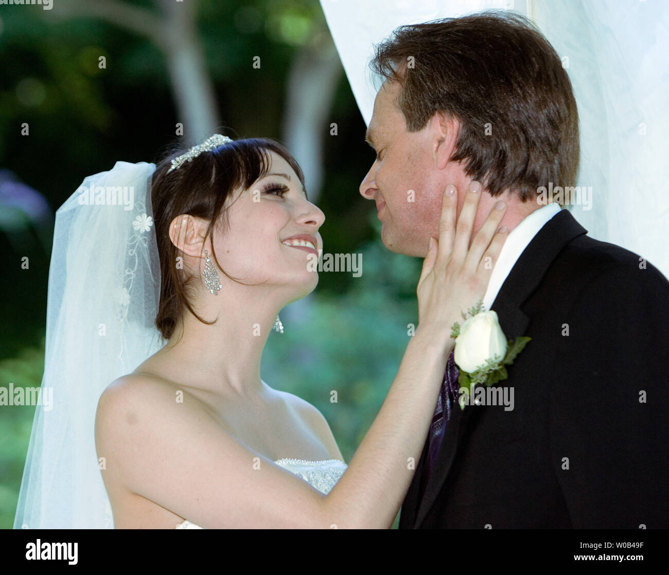 Queen seeds hi-res stock photography and images - Alamy