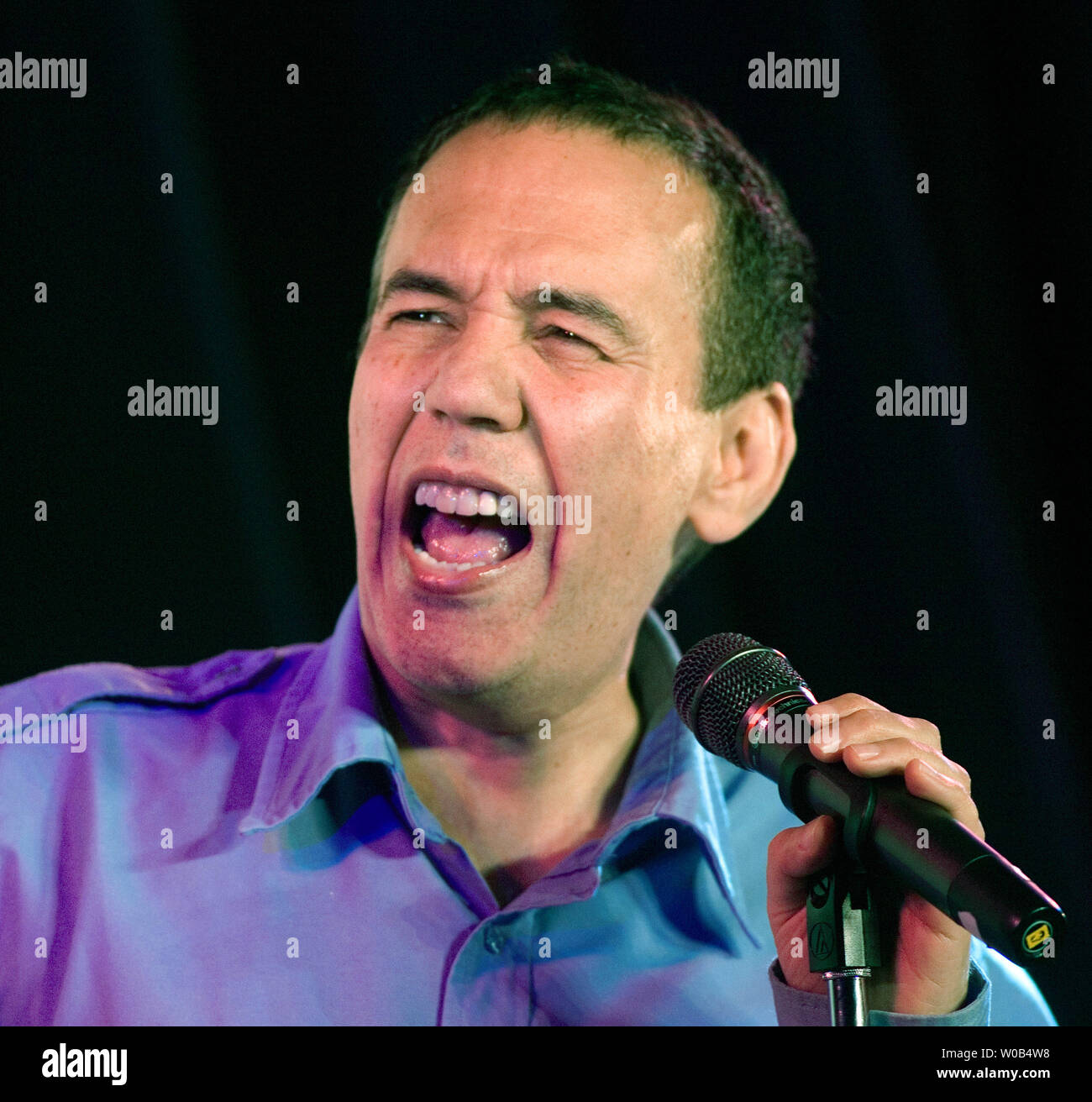 Gilbert gottfried hi-res stock photography and images - Alamy