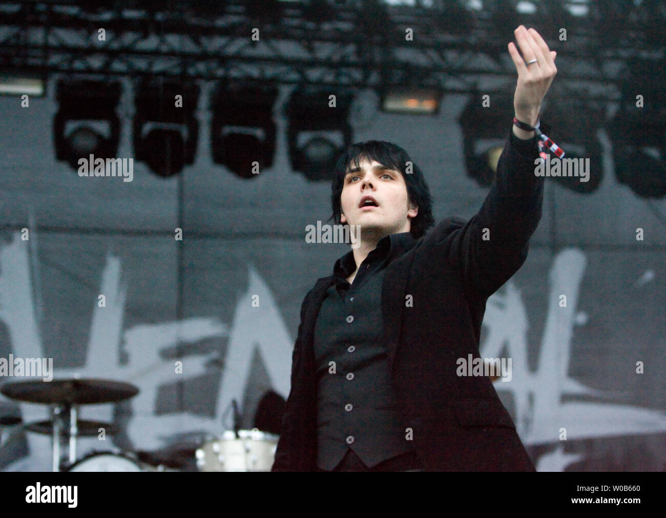 Lead singer Gerard Way performs with his band My Chemical Romance at ...
