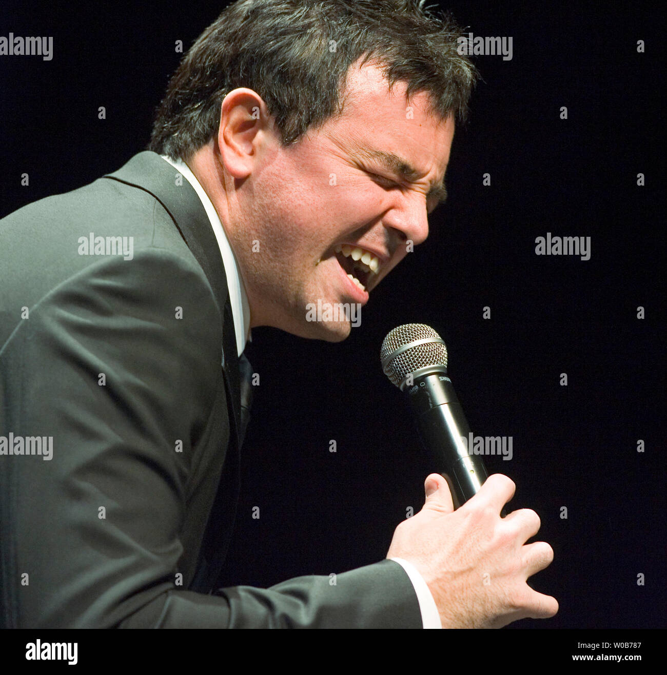 Cartoon show hi-res stock photography and images - Alamy