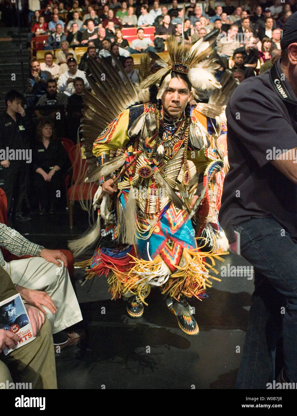 First nations british columbia drum hi-res stock photography and images ...