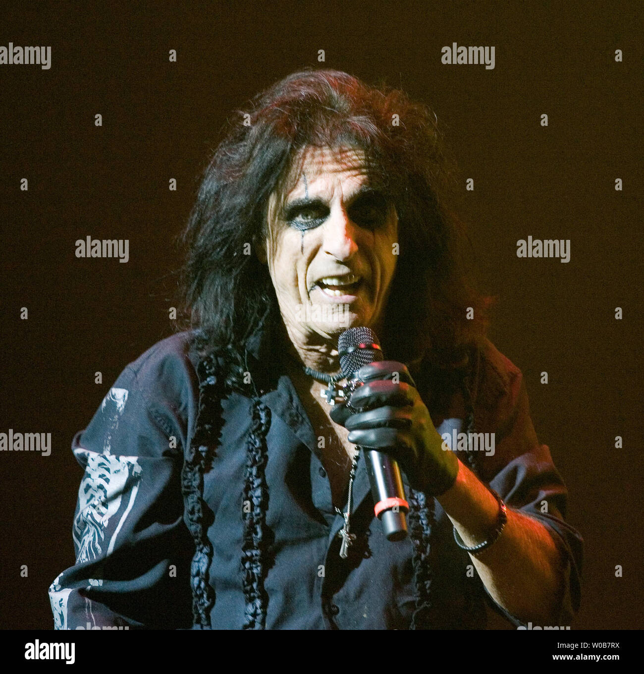 Alice Cooper performs the first of two concerts to a loud crowd at the ...