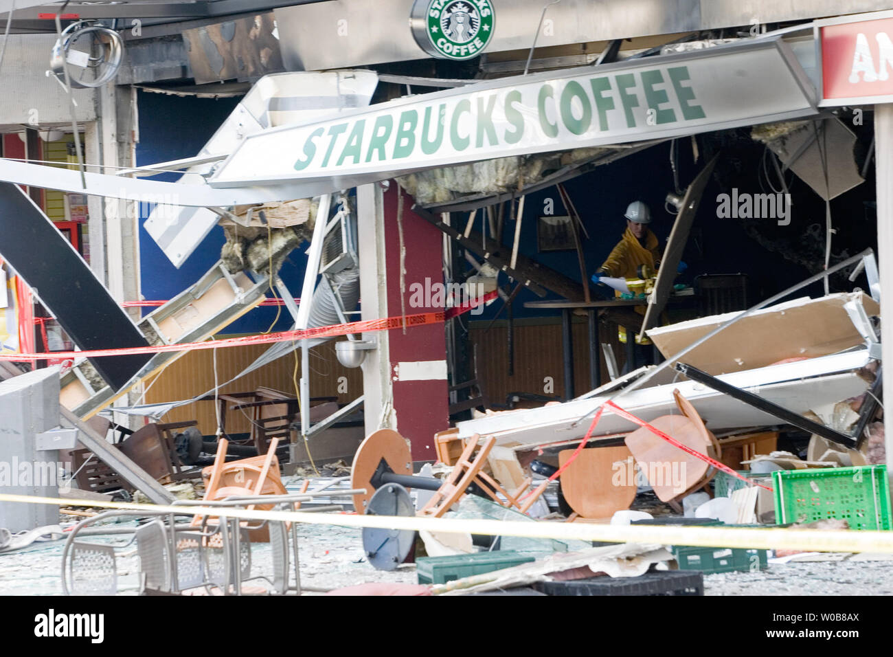 Starbucks vancouver hi-res stock photography and images - Alamy