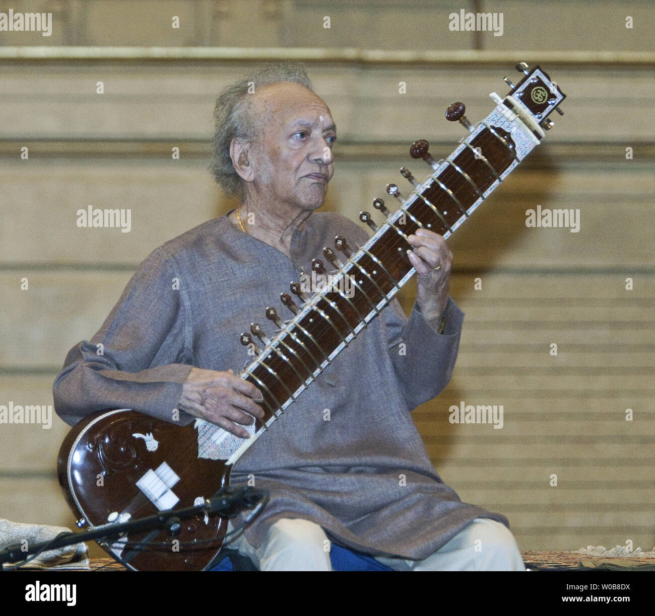 Ravi Shankar, 89-years-old, arrives for a Sound Check at the Orpheum ...