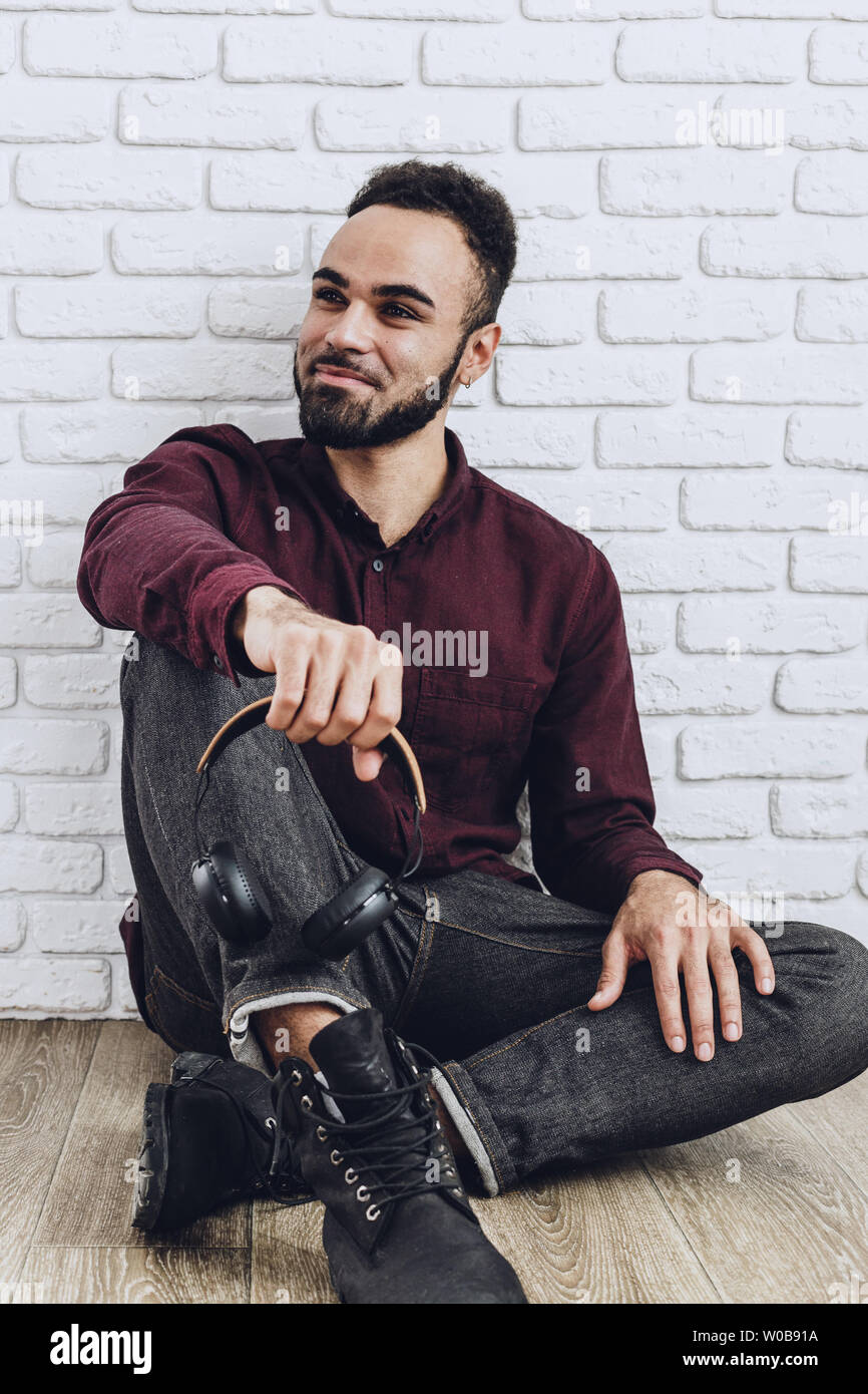 boy listening music Stock Photo - Alamy