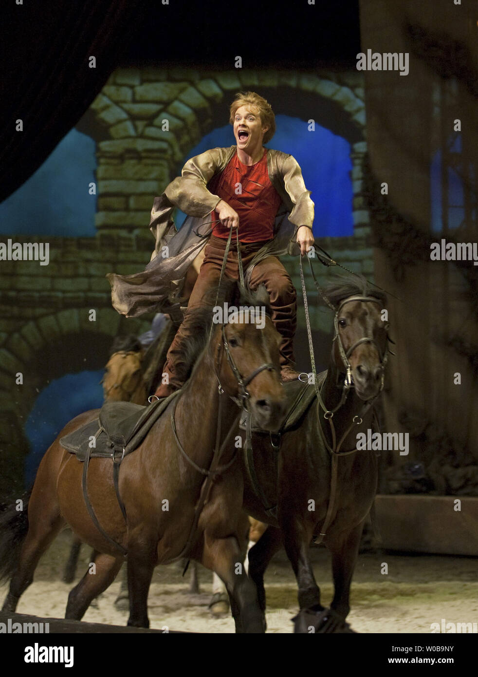 Cirque du soleil big top hi-res stock photography and images - Alamy