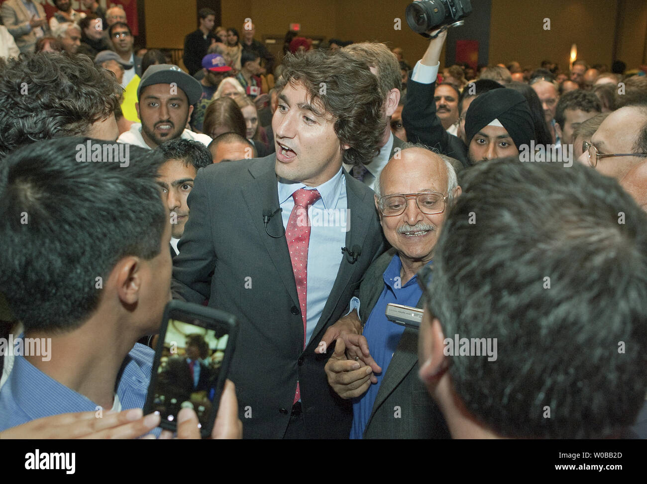 Justin trudeau campaign hi-res stock photography and images - Alamy