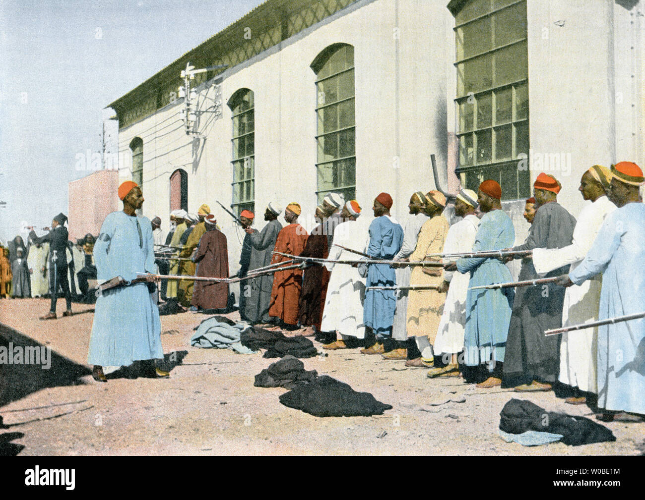 Ancient egyptian army hi-res stock photography and images - Alamy