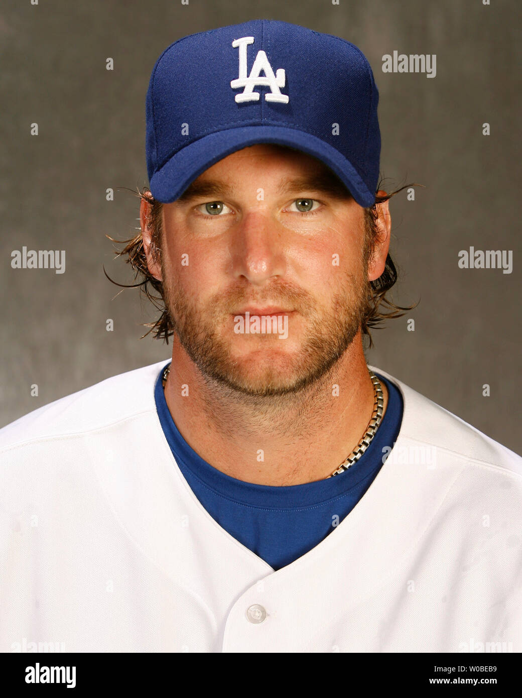 Los Angeles Dodgers pitcher Derek Lowe poses for the camera on Major ...