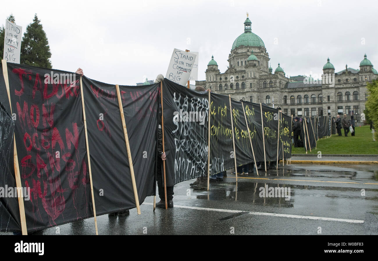 First nations anti pipeline hi-res stock photography and images - Alamy