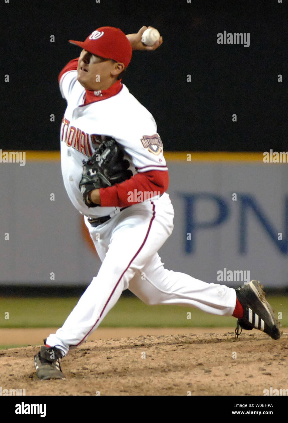 The Washington Nationals Chad Cordero throws a pitch in the ninth ...