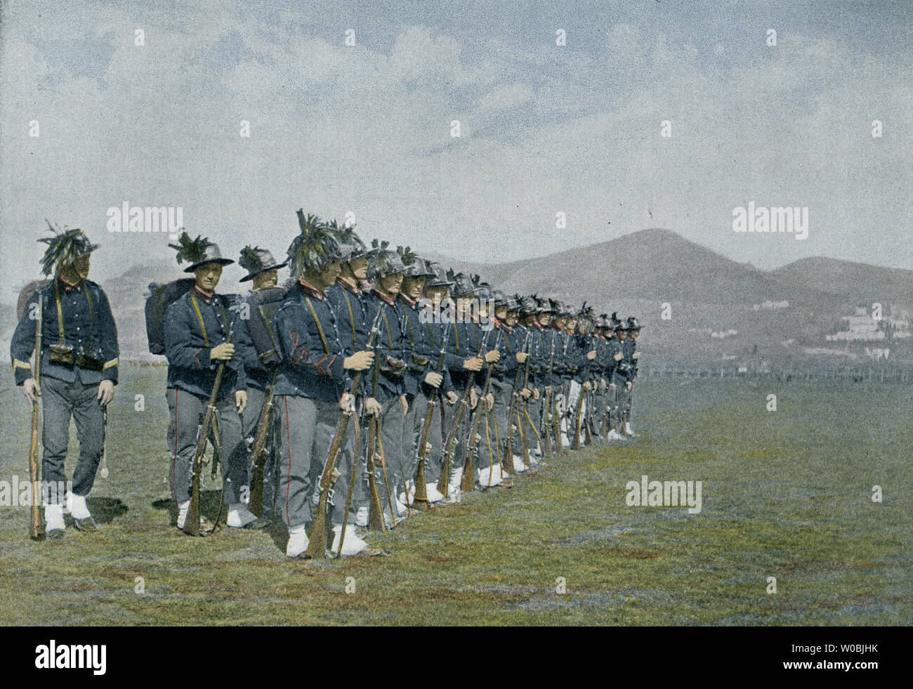 Italy military uniform hi-res stock photography and images - Alamy