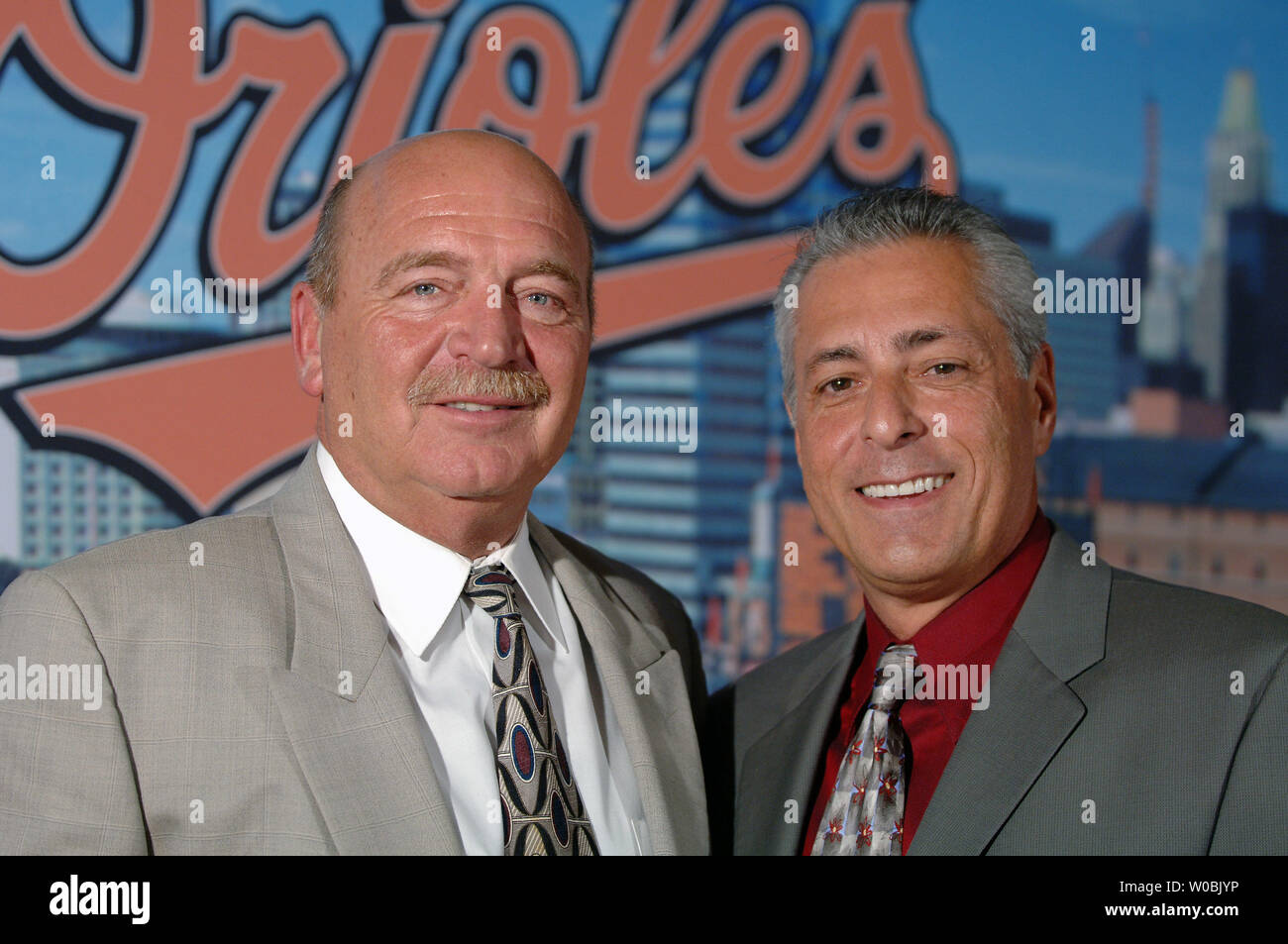 Leo Mazzone (L) is introduced as the Baltimore Orioles new pitching ...