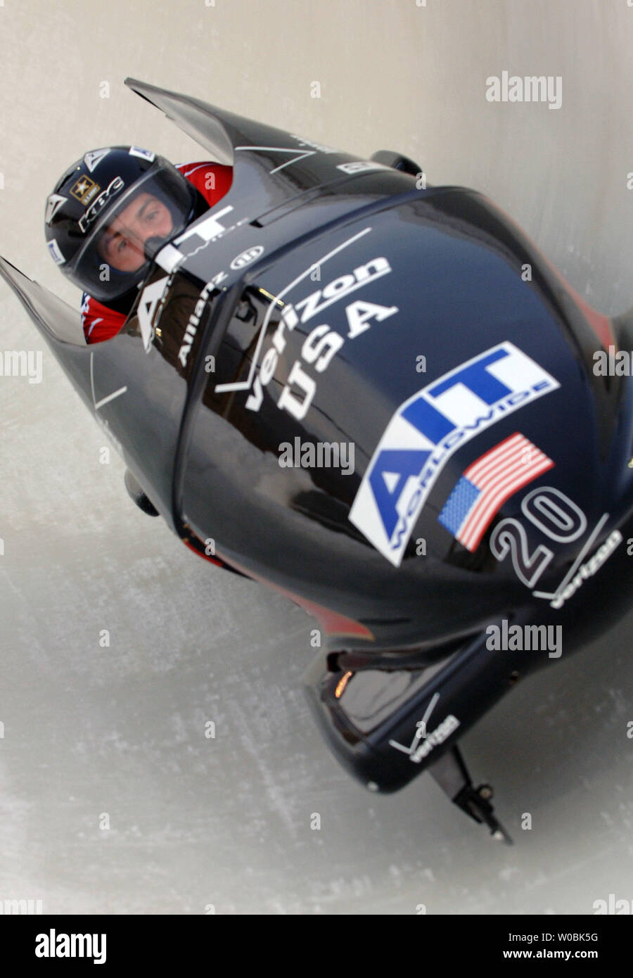 Mens bobsledding hi-res stock photography and images - Alamy