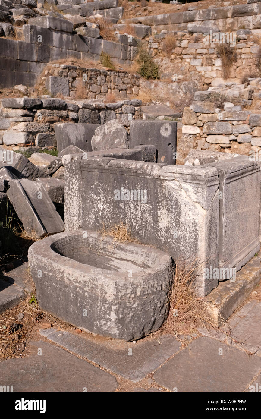 Greek city of magnesia hi-res stock photography and images - Alamy