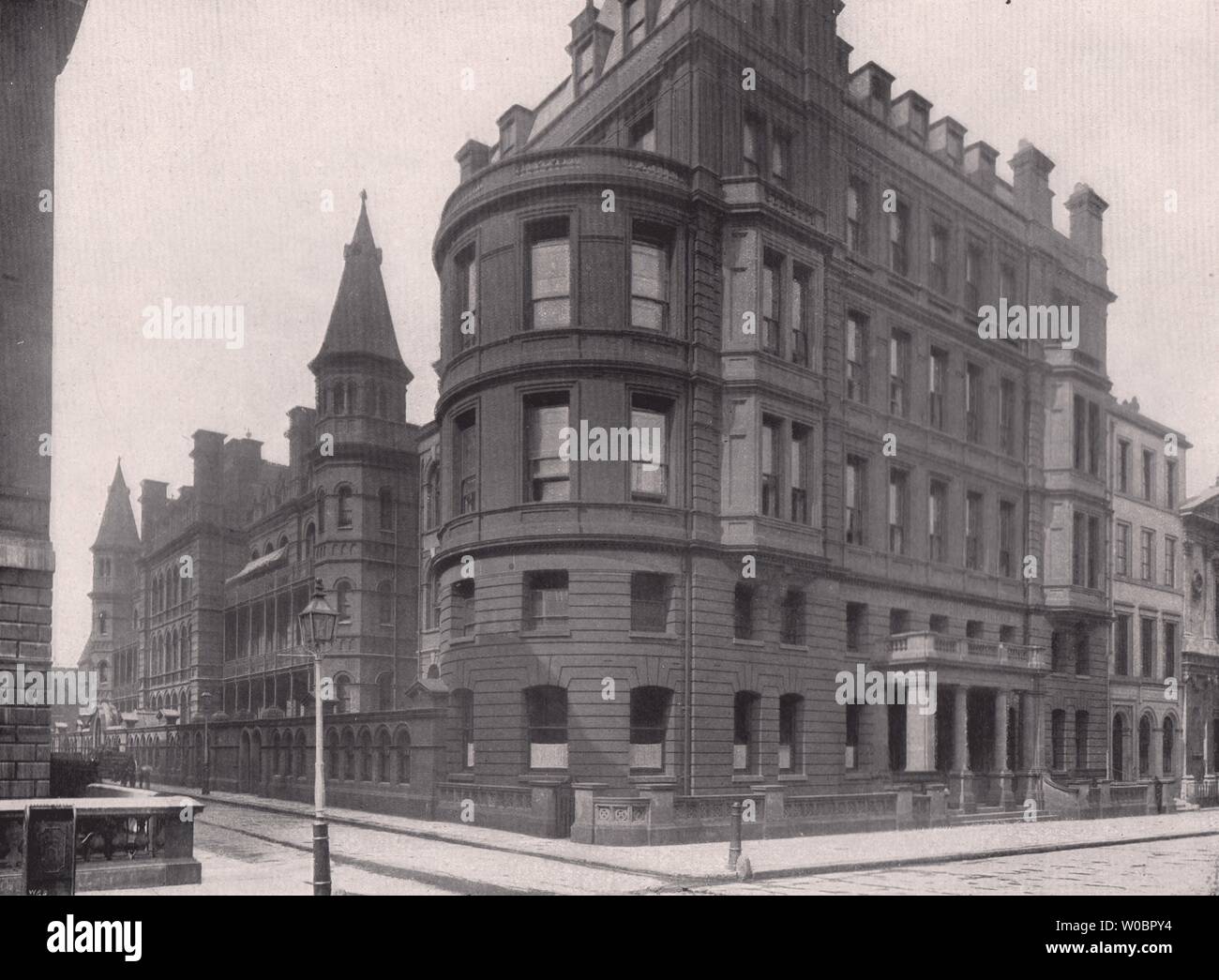 Children london hi-res stock photography and images - Alamy