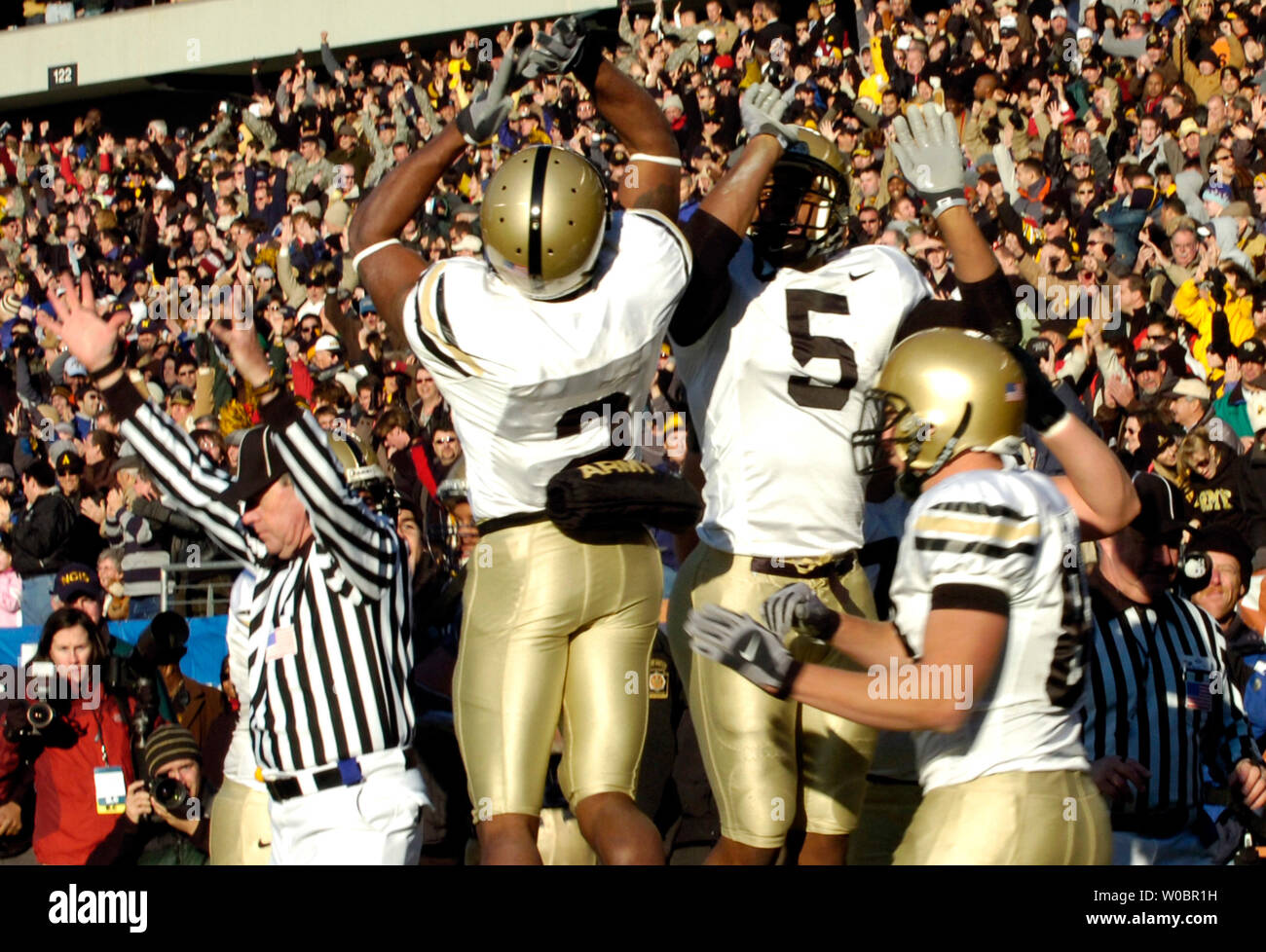 Army wide receiver hi-res stock photography and images - Alamy