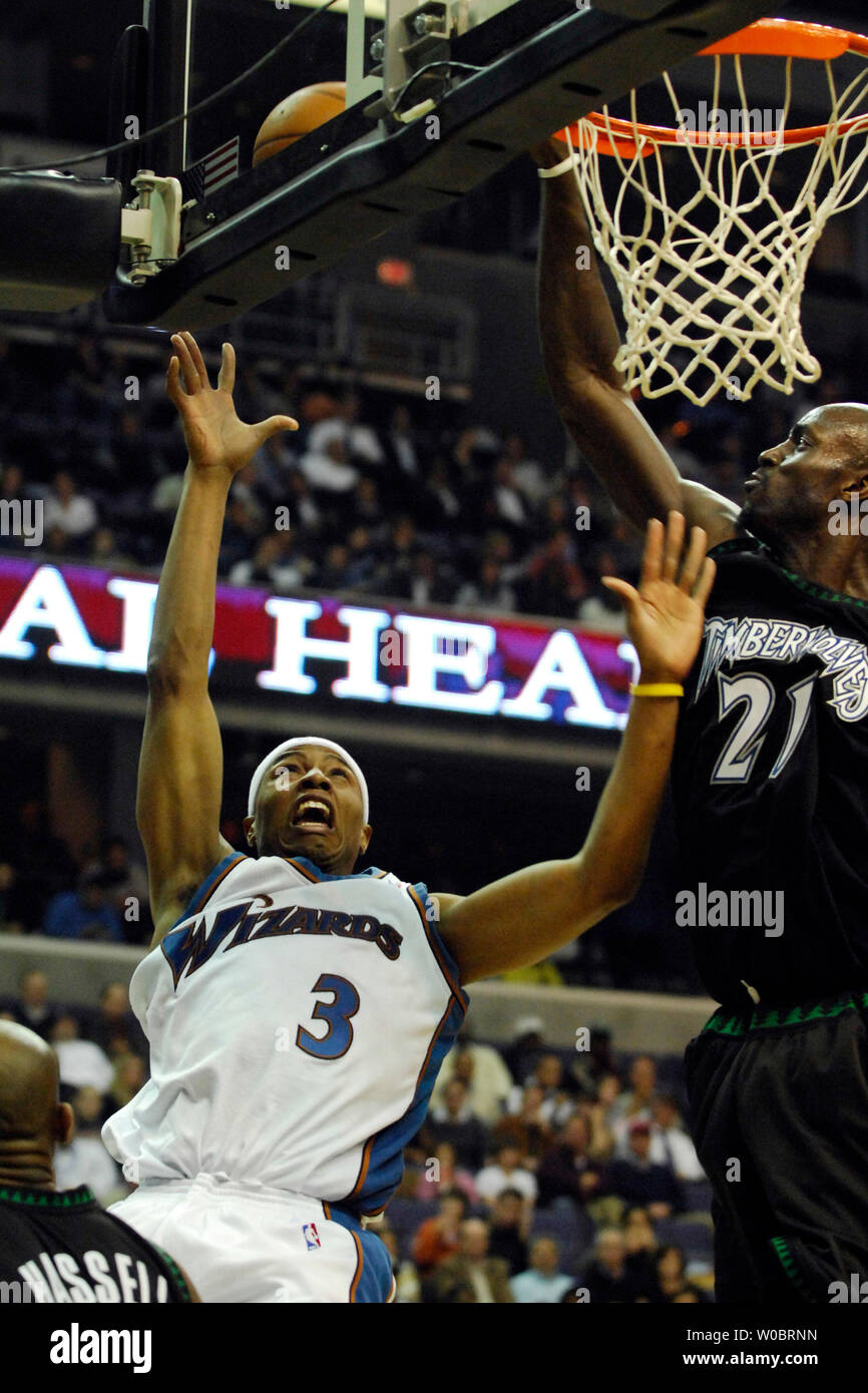The Washington Wizards forward Caron Butler (3) has his shot blocked in ...