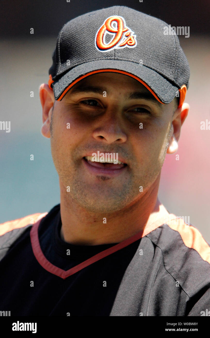 Baltimore orioles catcher ramon hernandez hi-res stock photography and ...
