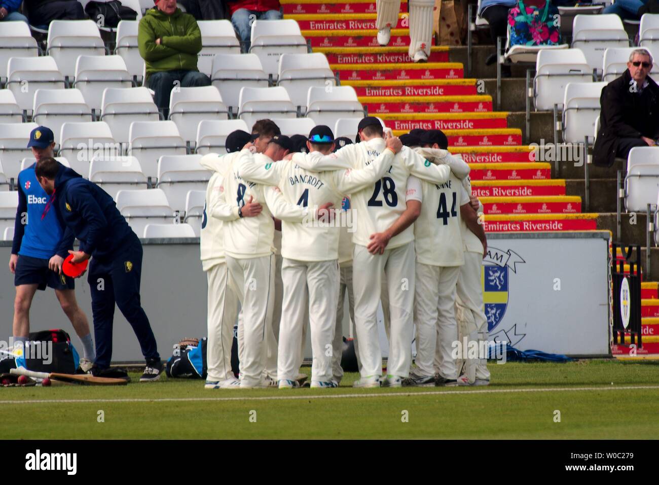Cricket team huddle hi-res stock photography and images - Alamy