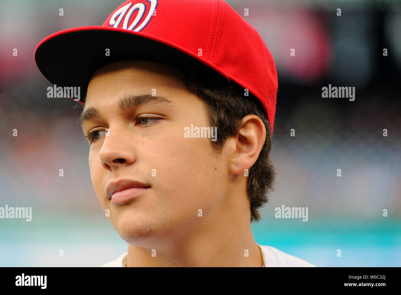Singer/songwriter Austin Mahone stands on field at Nationals Park in ...