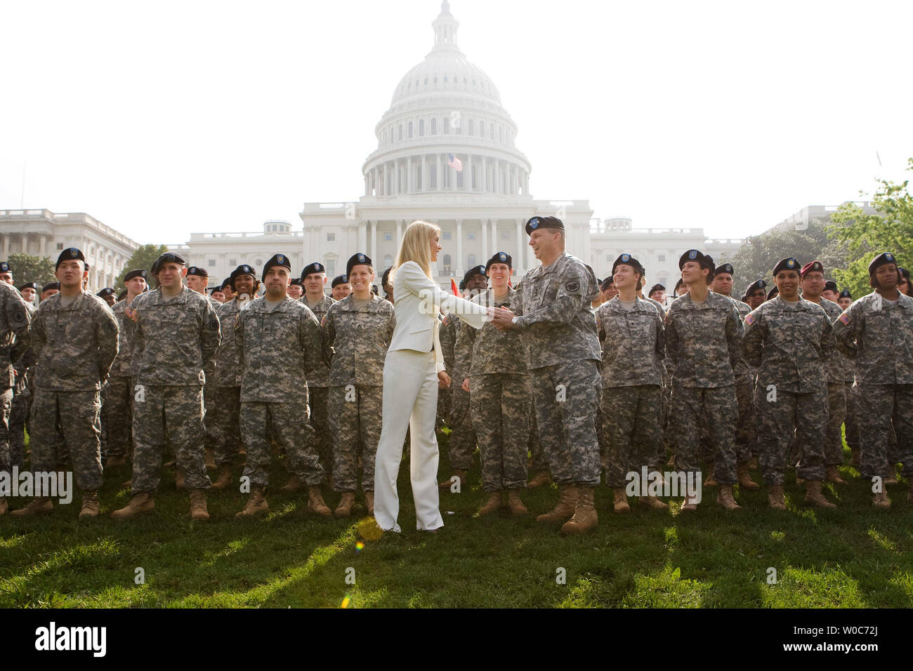 Lt gen stultz hi-res stock photography and images - Alamy