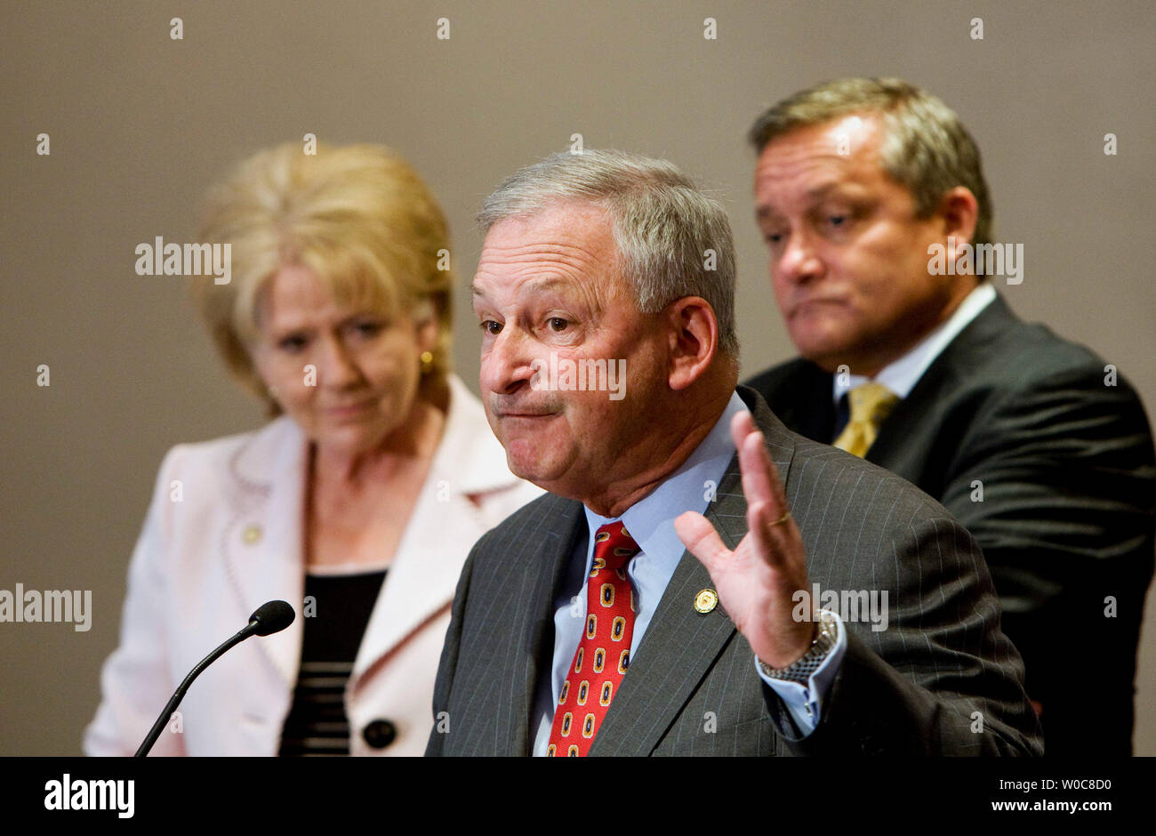 U.S. Transportation Secretary Mary E. Peters (L) and John Hickey ...