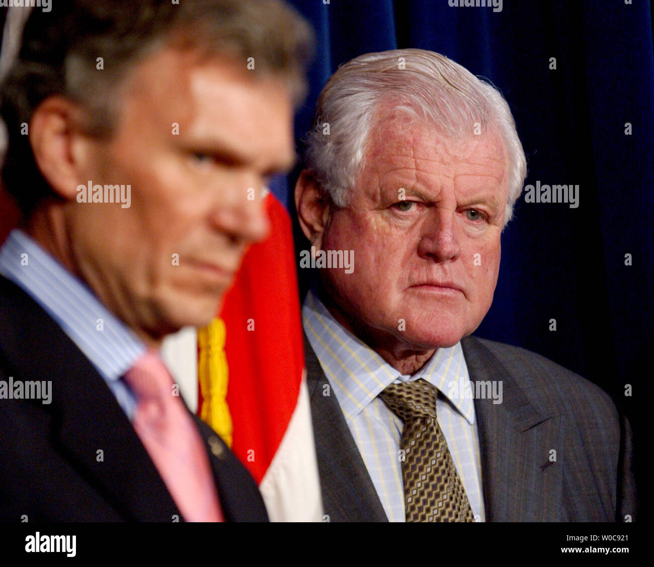 Tom daschle hi-res stock photography and images - Alamy