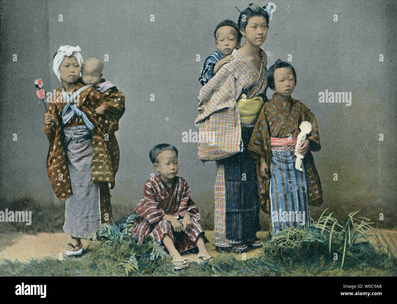 Ancient japanese family hi-res stock photography and images - Alamy