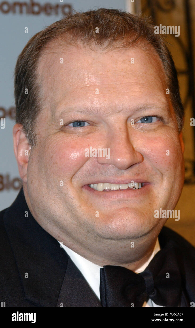 Commedian Drew Carey attends the Bloomberg News Party following the ...