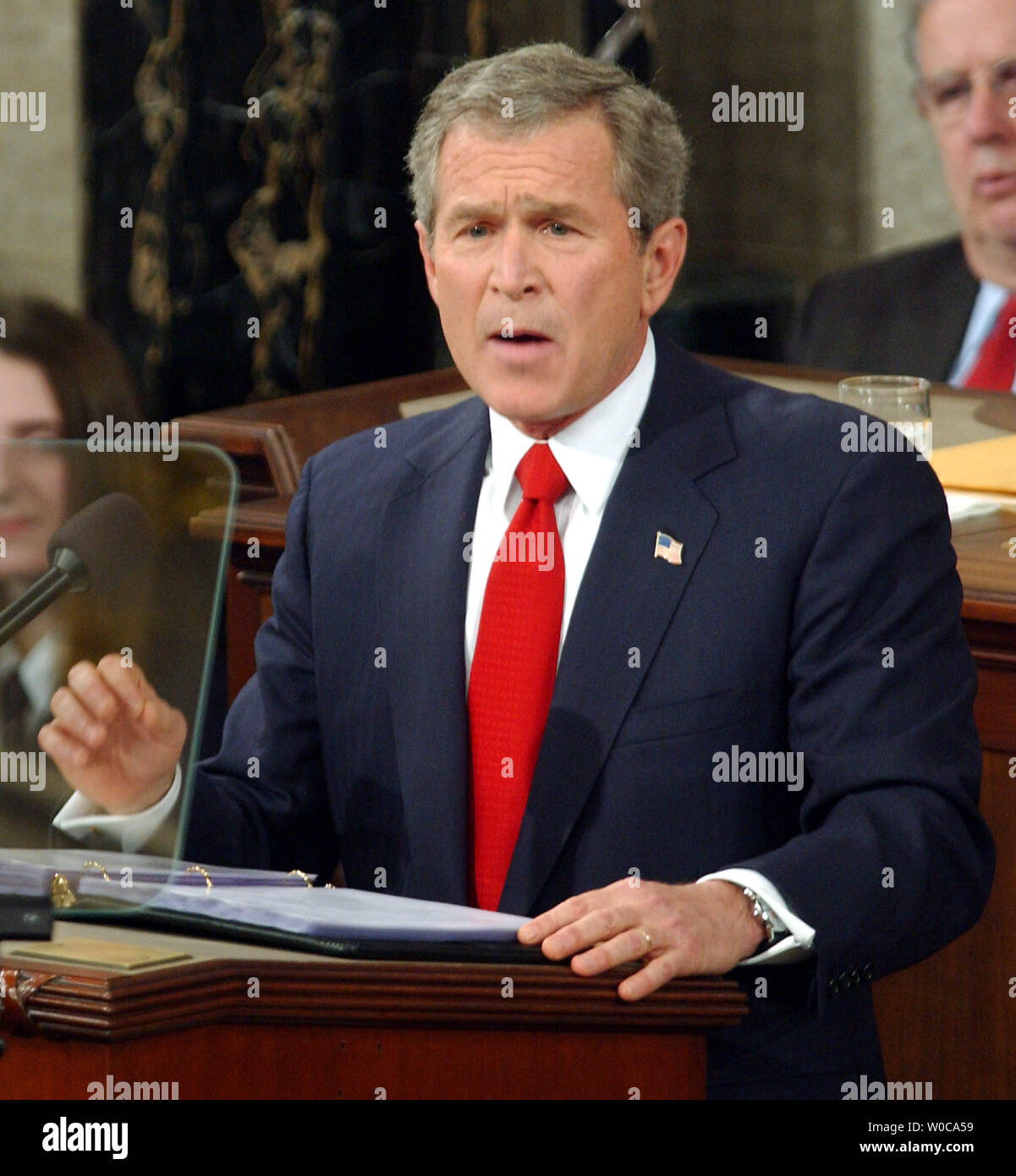 George w bush speech 2004 hi-res stock photography and images - Alamy