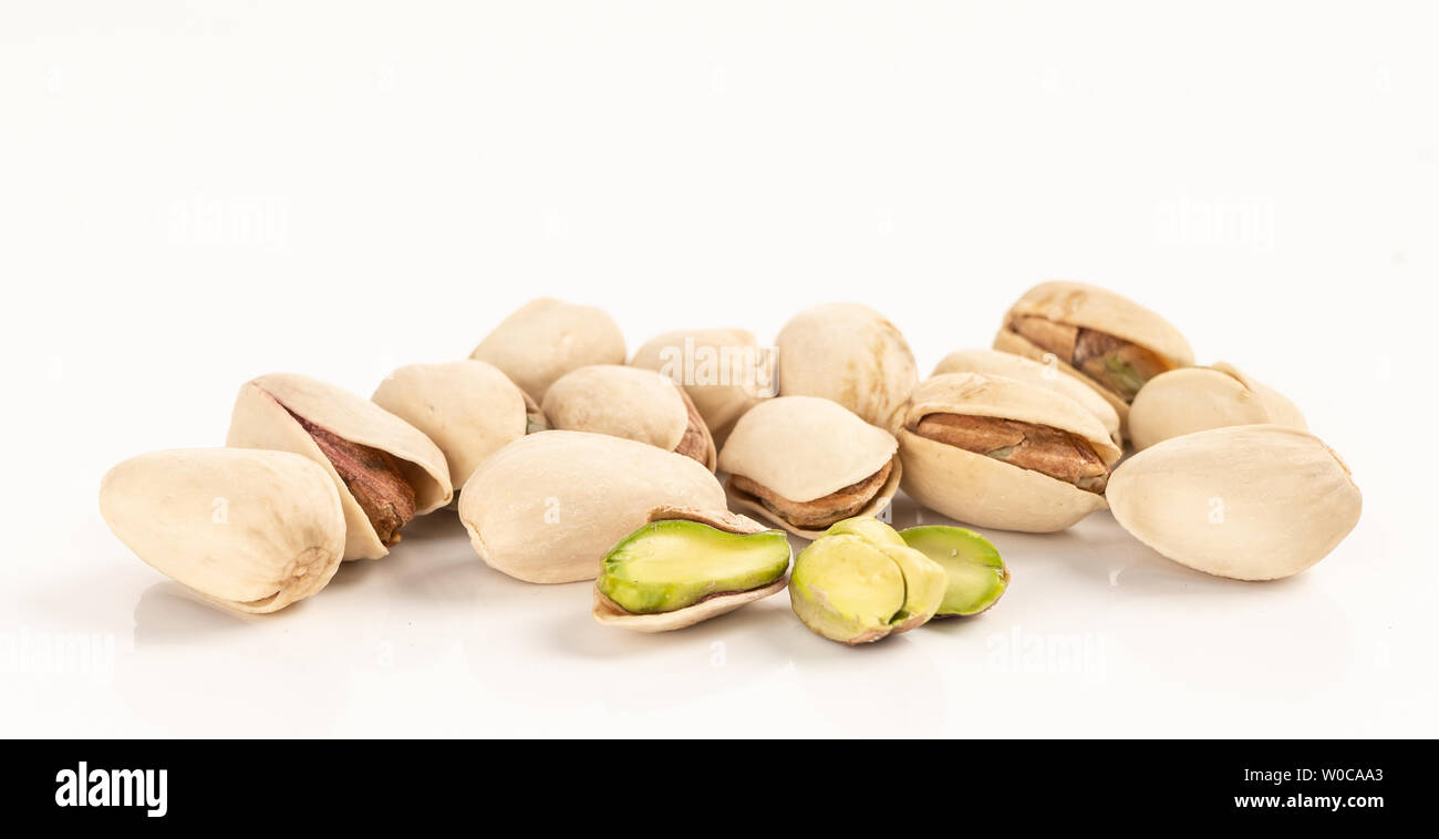 Skin on pistachios hi-res stock photography and images - Alamy